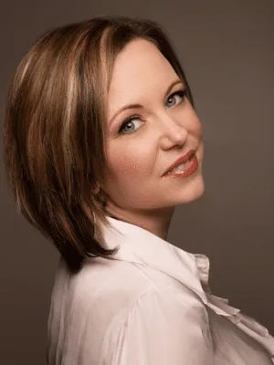 Joy Kahn - Sivananda Ashram Yoga Retreat Bahamas