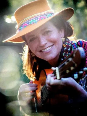 LAOR - Sivananda Ashram Yoga Retreat Bahamas