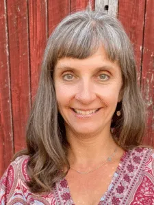 Luna Ray - Sivananda Ashram Yoga Retreat Bahamas